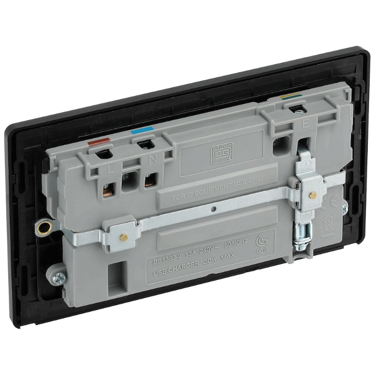 BG Evolve Matt Black Double Switched 13A Power Socket + USB C 30W + US ...